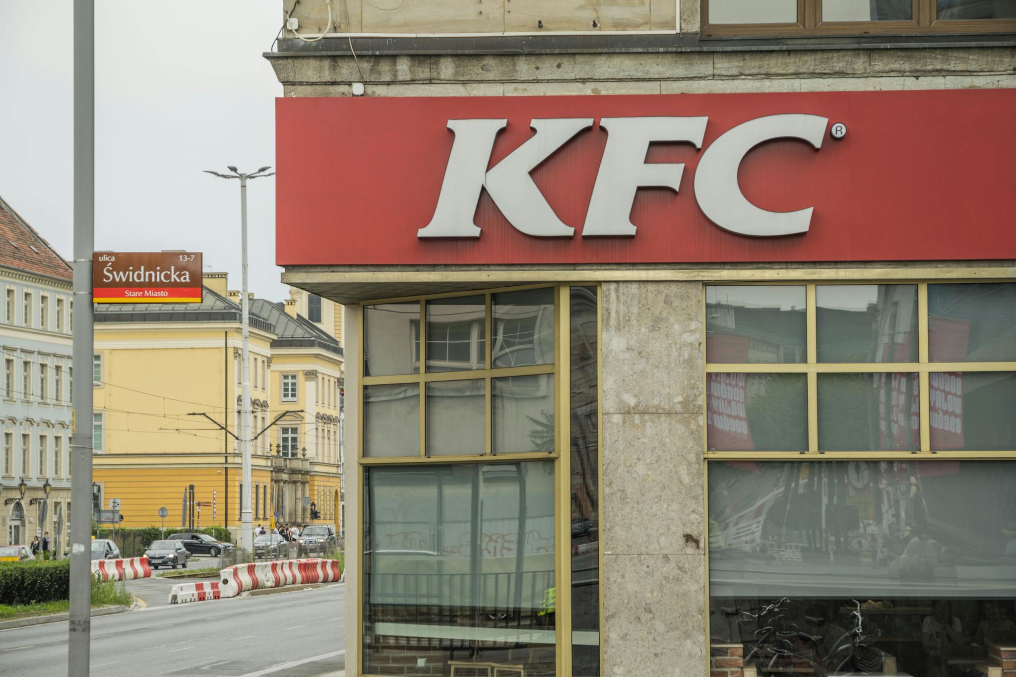 KFC devient Halal en 2026 : Voici la liste des 24 restaurants concernés